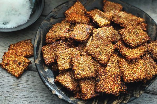 Crispy Fig-Sesame Cookies - Tufts Health & Nutrition Letter